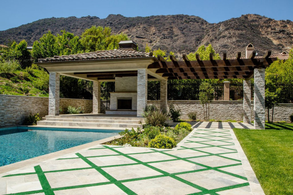 10 Reasons to Use Outdoor Tile to Create a Backyard Oasis | Emser Tile Blog