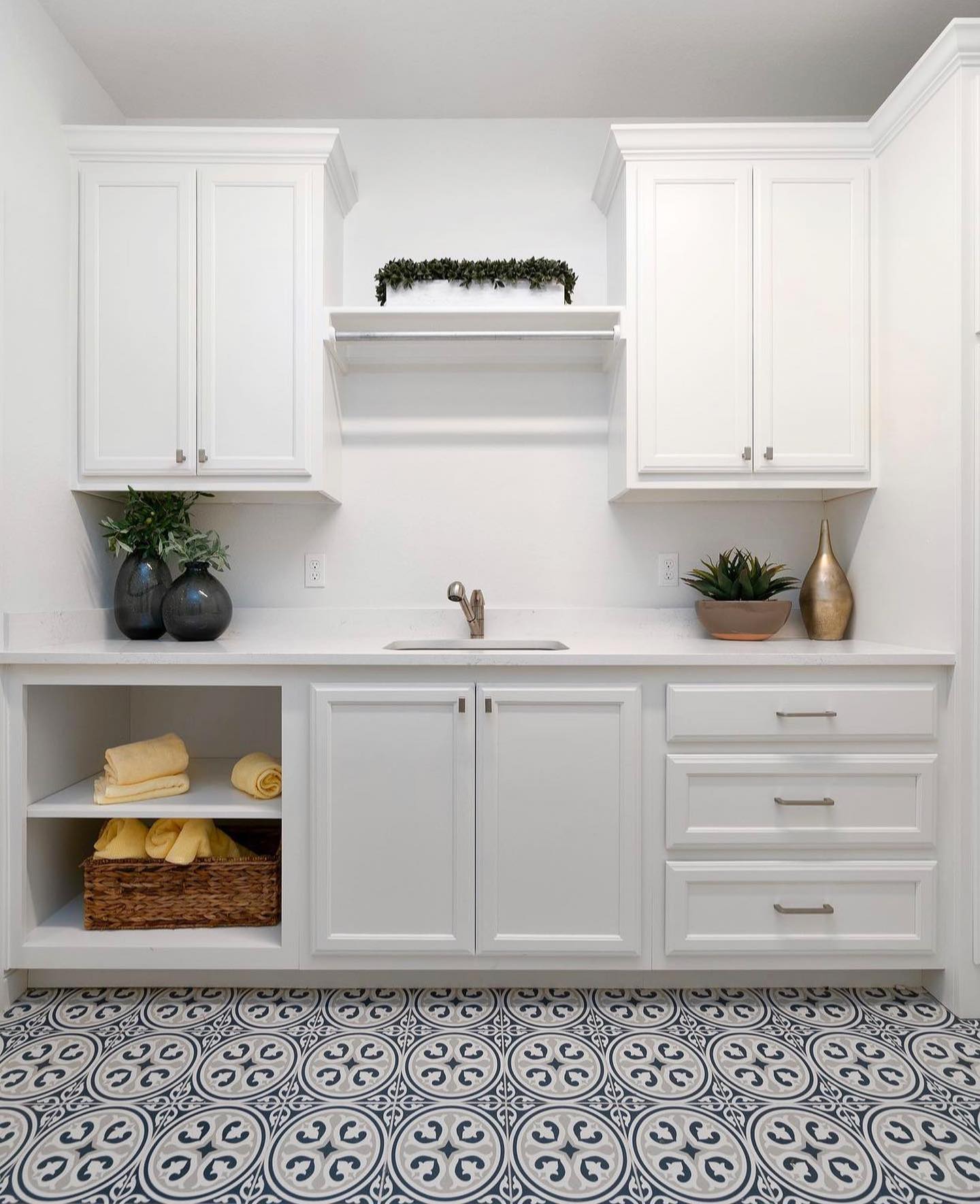 10 Reasons to Use Outdoor Tile to Create a Backyard Oasis - Emser Tile ...